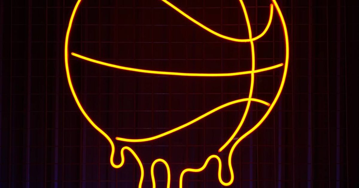 Basketball Ball Dripping Neon Sign – Radiant Room